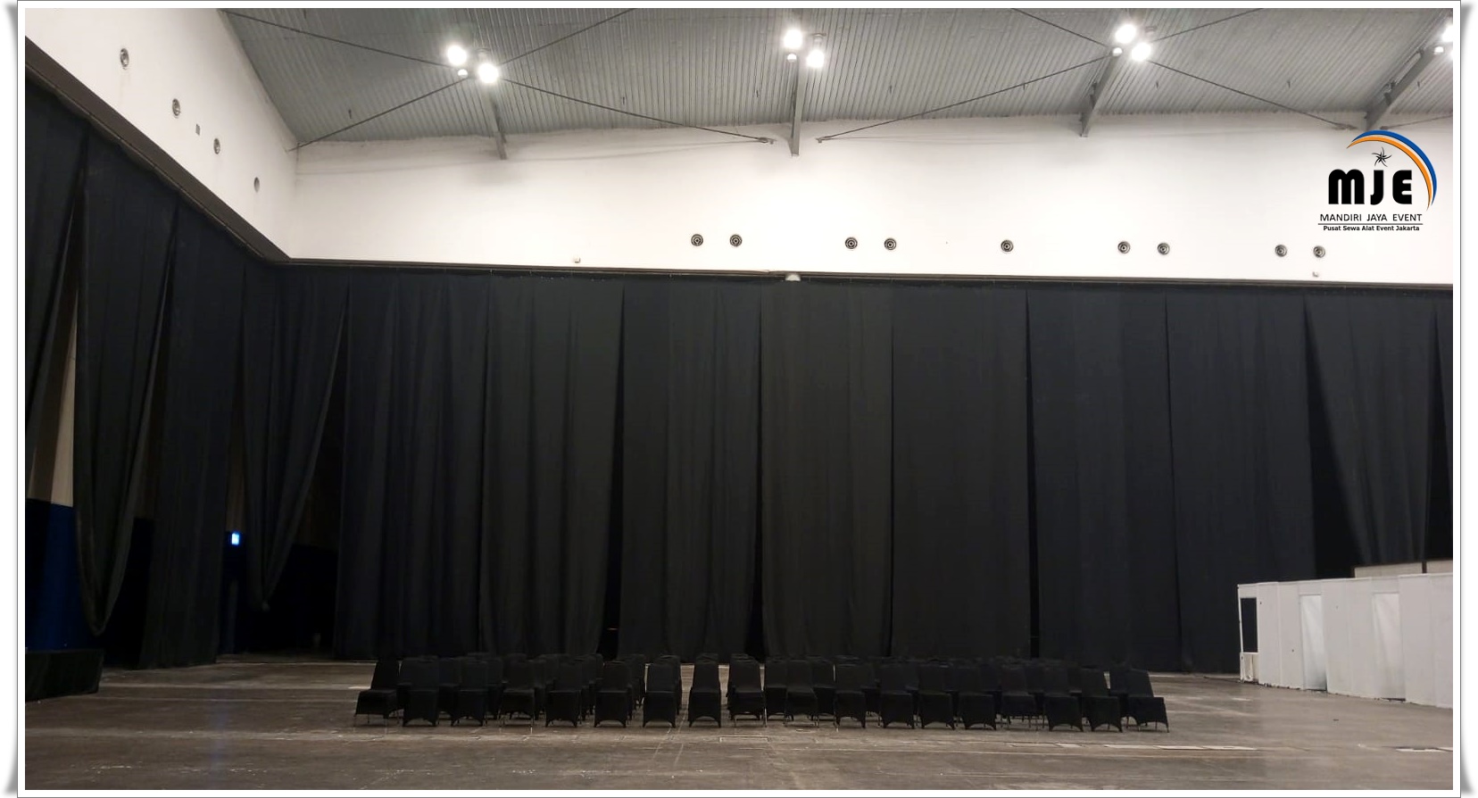 Jasa Sewa Backdrop Kain Hitam Dekorasi Fairy Light