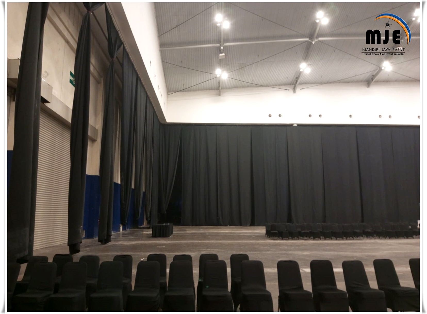 Jasa Sewa Backdrop Kain Hitam Dekorasi Fairy Light