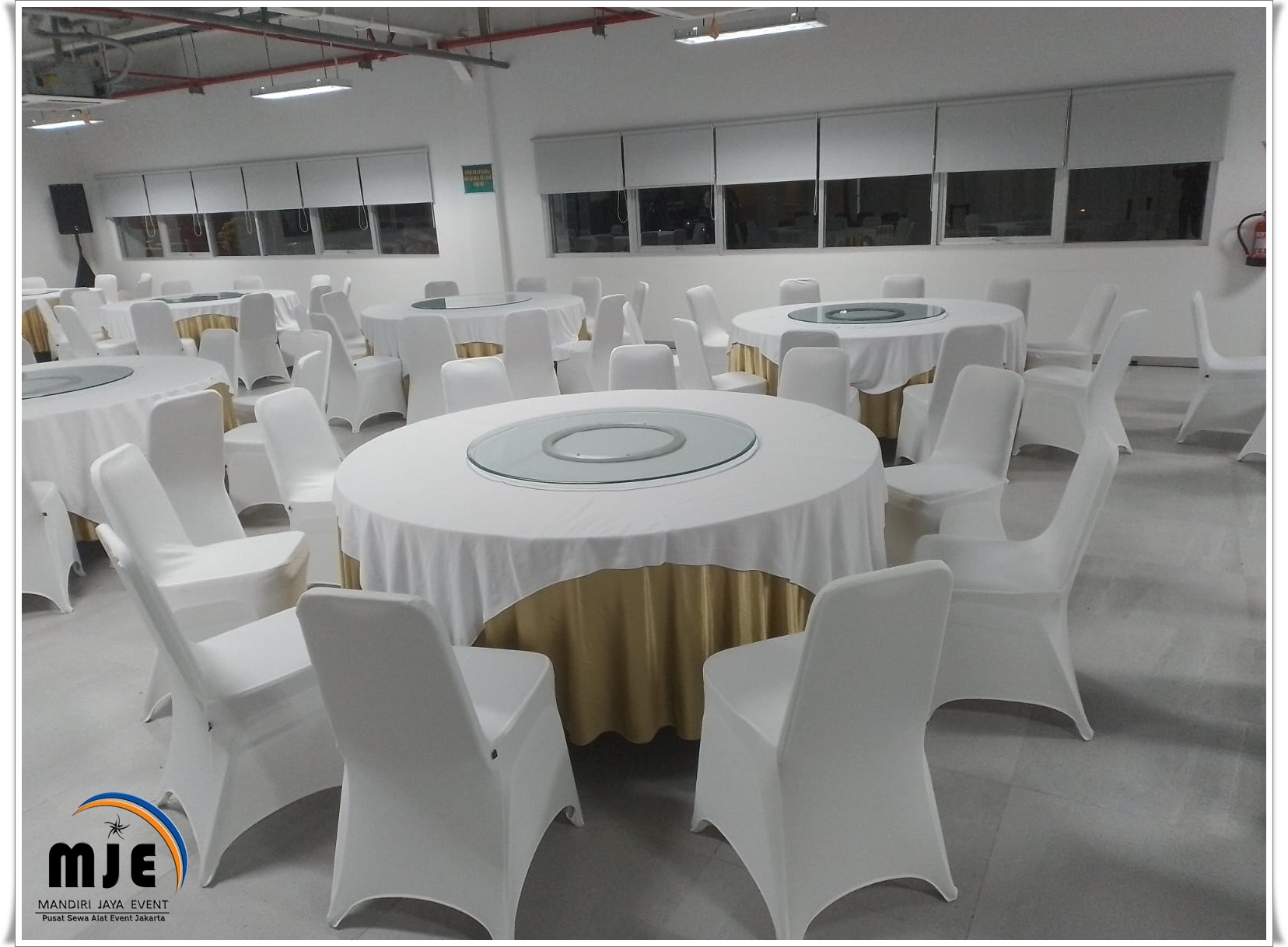 Menyewakan Meja Kursi Dinner Set Murah Jakarta