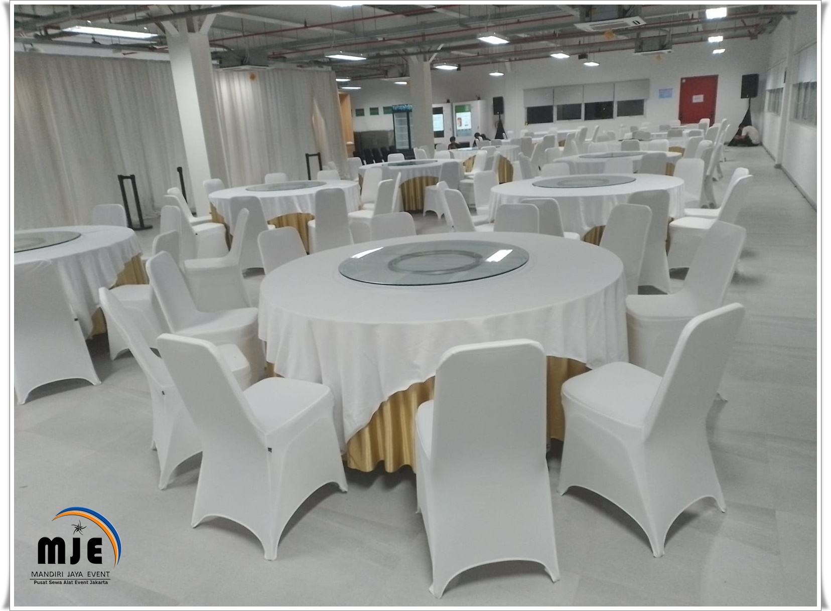 Menyewakan Meja Kursi Dinner Set Murah Jakarta